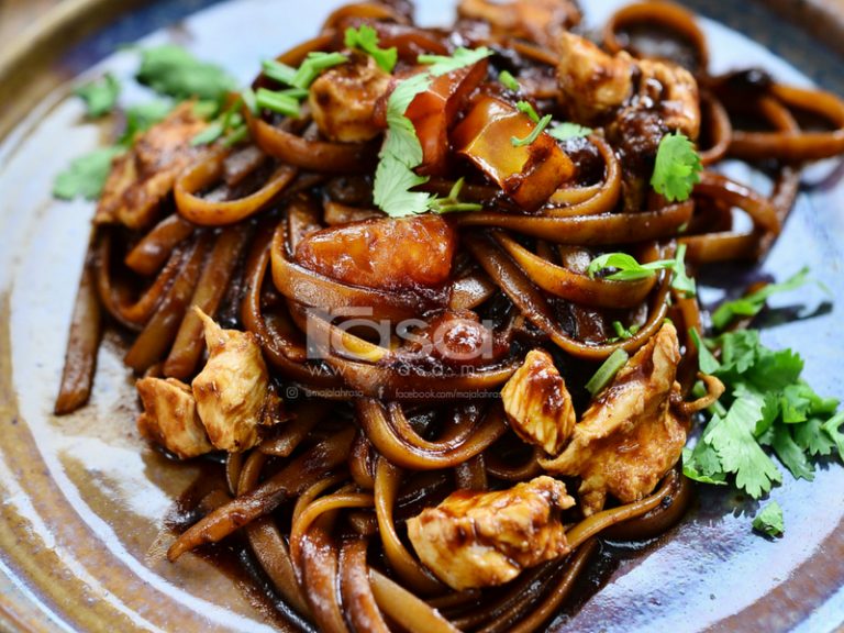 Hidang Mi Kari Chinese Style, Mudah Dimasak Untuk Tetamu Beraya!