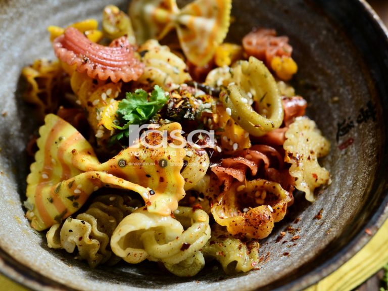 Hidang Mi Kari Chinese Style, Mudah Dimasak Untuk Tetamu Beraya!