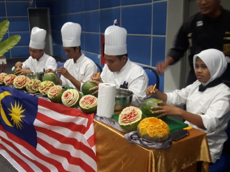 Khasiat Ubi Bit Merah & Cara-Cara Hasilkan Jus Sedap Serta Berkhasiat.