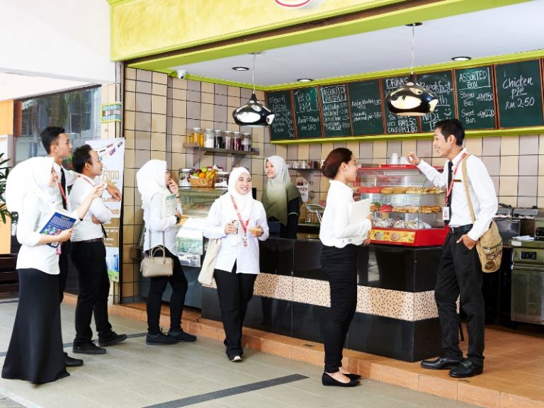 Makan 4 Buah Ini Boleh Selesaikan Masalah Perut Sebu & Tak Selesa.