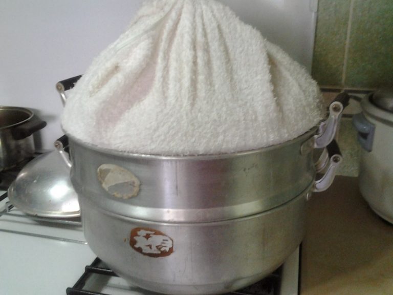 7 Teknik Mengukus Agar Kuih Atau Kek Tak Rosak. Barulah Cantik Jadinya