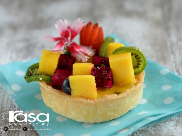 Lelaki Ini Olah Roti Jadi Biskut Kering Bergula, Kreatif Sungguh!