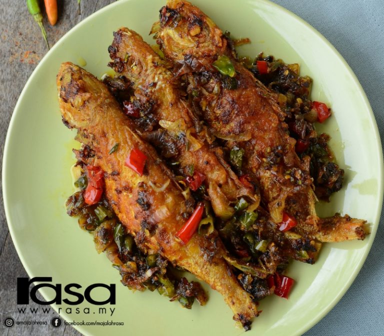 Resipi Pais Ikan Yang Mudah & Sedap. Masak Guna Kuali Je.