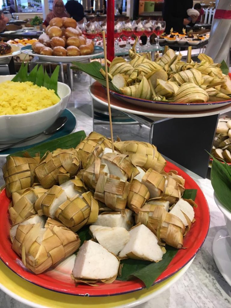 Cara Buat Dadih Susu Topping Mangga Homemade Paling Sedap.