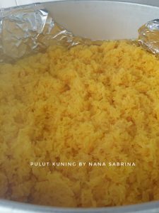 Cara Kukus Pulut Kuning Yang Sedap, Lembut & Tak Berderai.