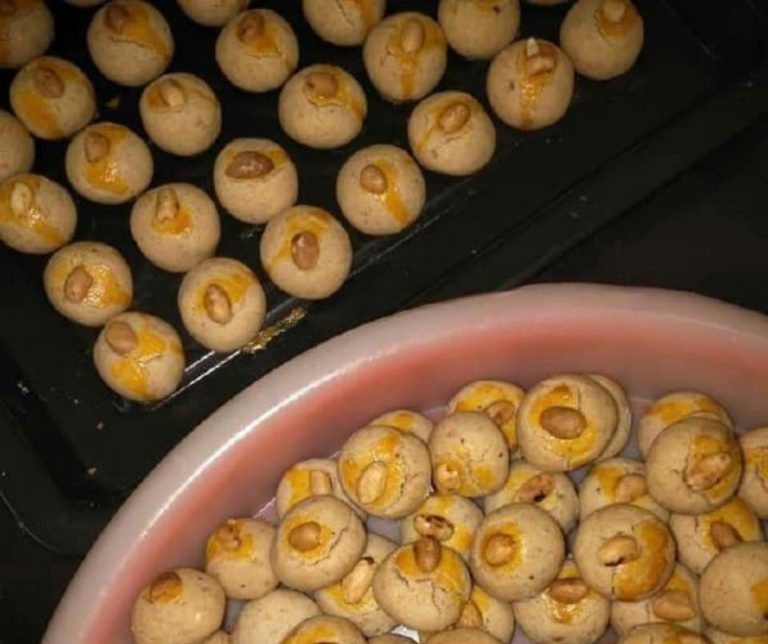 Koleksi Resipi Biskut Raya Popular, Sedap & Boleh Buat Niaga.