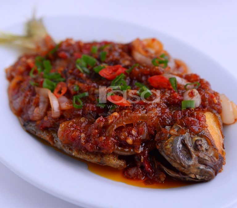 Cara Masak Ikan Bawal 3 Rasa, Gerenti Jilat Jari.