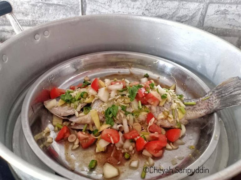 Rasa Pedas Pahit Manja Ikan Gerut Masak Lemak Cili Api Campur Peria