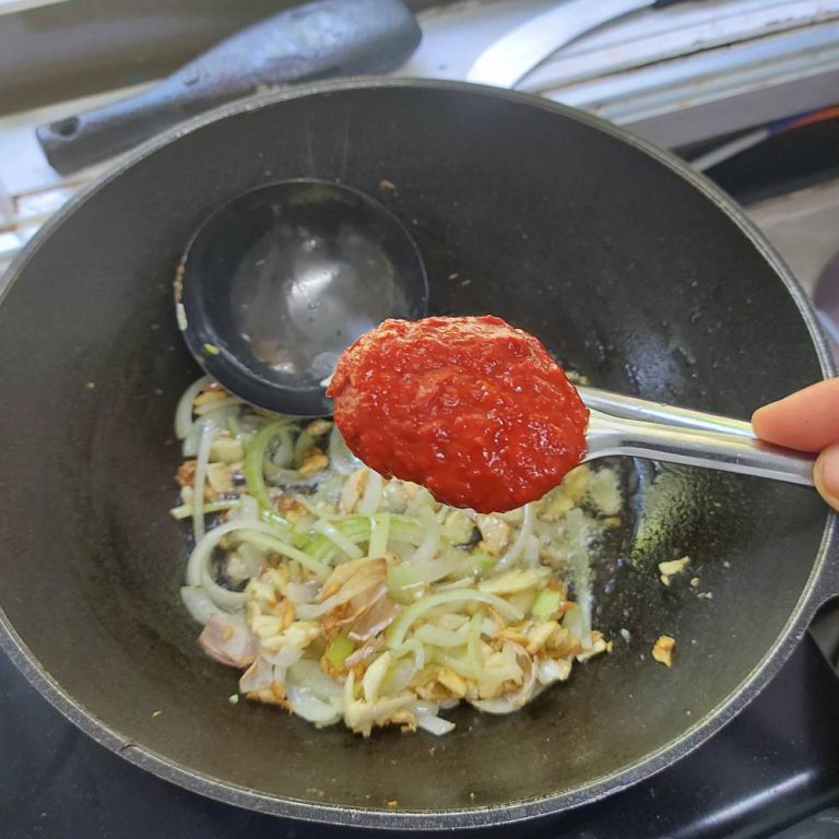 Resipi Maggi Kari Tumis Sedap. Menu Paling Simple & Cepat Masak.