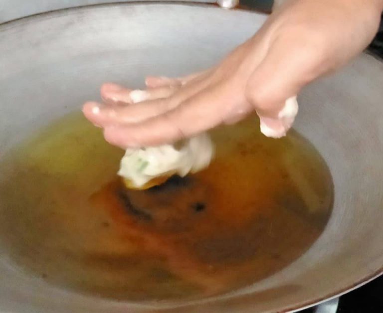 Cekodok Labu Sedap Tak Serap Minyak, Lembut Sampai Malam.