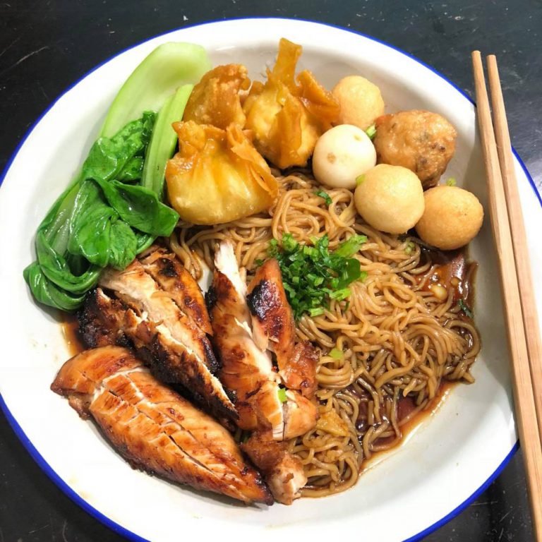 Resipi Mee Wantan Kicap Sedap & Sup Bebola. Senang Je Cara Buatnya