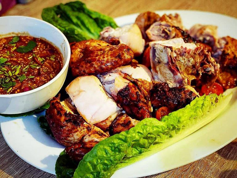 10 Menu Lauk Pauk Pantai Timur Paling Popular Di Kampung Baru. Wajib Cuba!