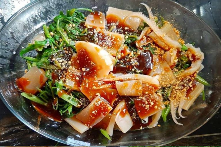 Buka Selera Dengan Kerabu Pucuk Paku Dan Kerang