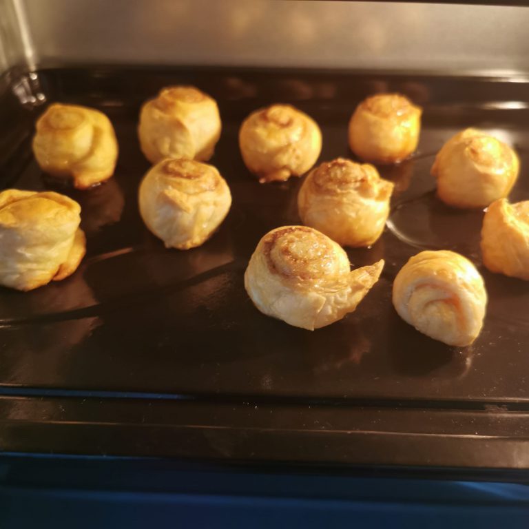 Cara Buat Pizza Homemade Guna Bahan Murah & Mudah.