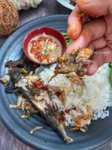 Rasa Pedas Pahit Manja Ikan Gerut Masak Lemak Cili Api Campur Peria