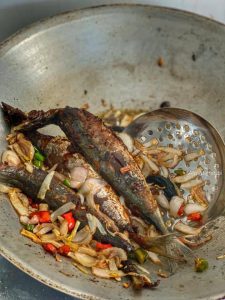 Rasa Pedas Pahit Manja Ikan Gerut Masak Lemak Cili Api Campur Peria