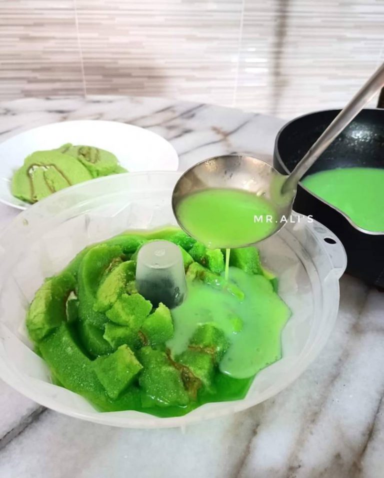 Resipi Kek Span Pandan Gebu & Sangat Mudah Buat.