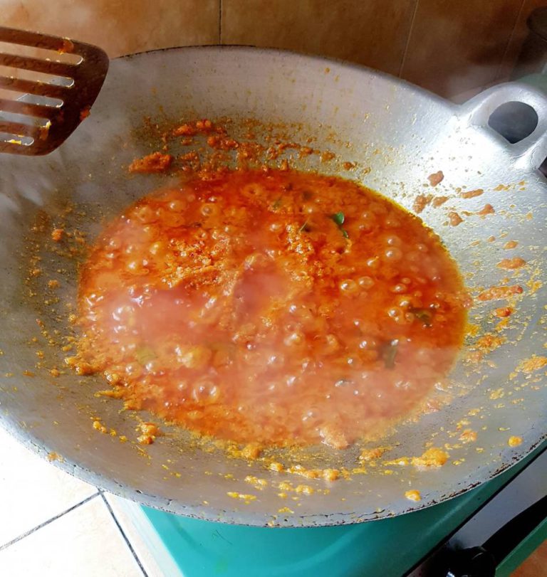 Resipi Rendang Ayam Yang Mudah & Sedap, Aromanya Wangi!