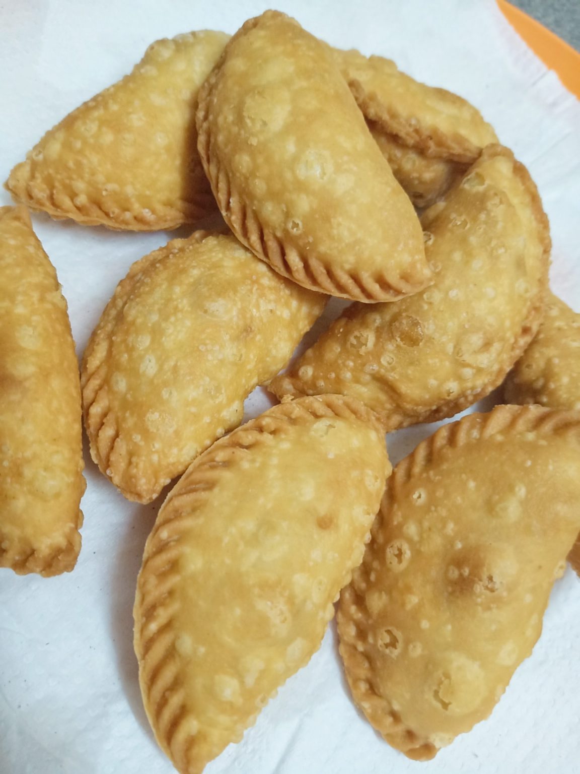 Karipap Kampung Macam Orang Tua Dulu, Lain Macam Sedapnya