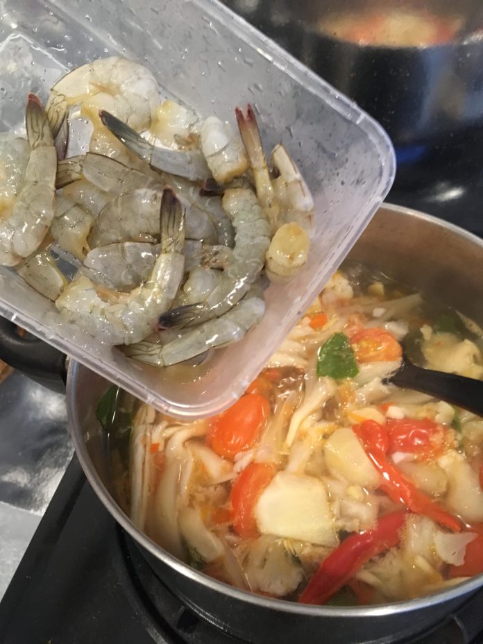 Tak Perlu Guna Pes, Resipi Tomyam Putih Asli Thai Ni Memang Sedap
