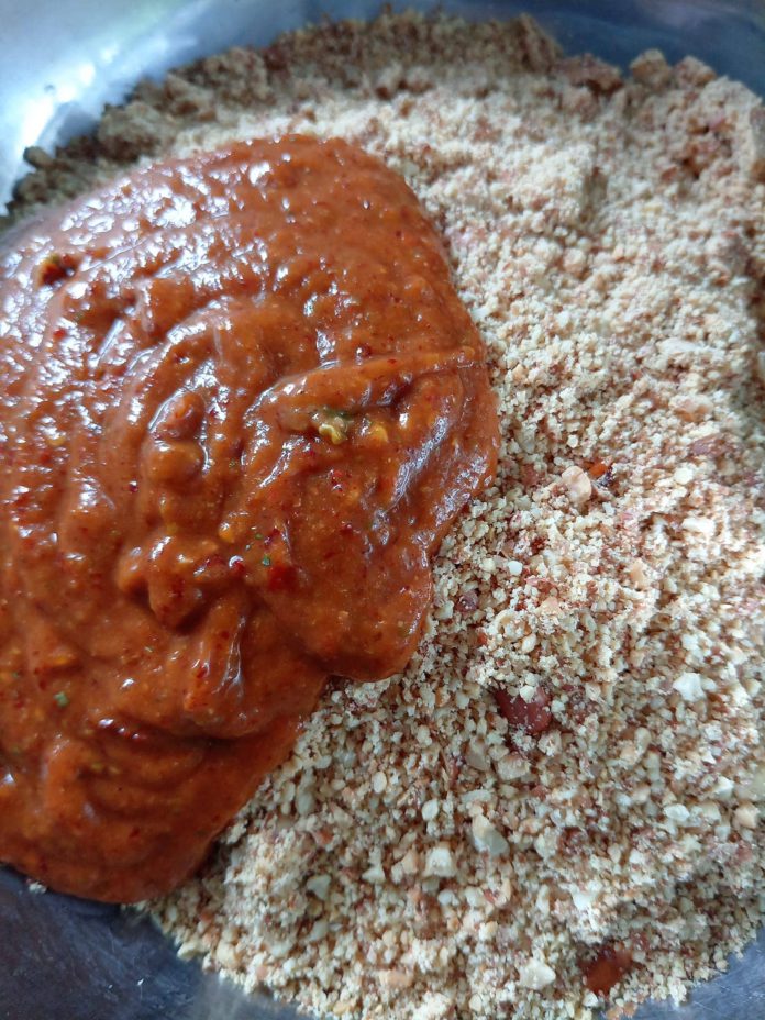 Cara Mudah Untuk Buat Kuah Pecal Yang Sedap & Berlemak