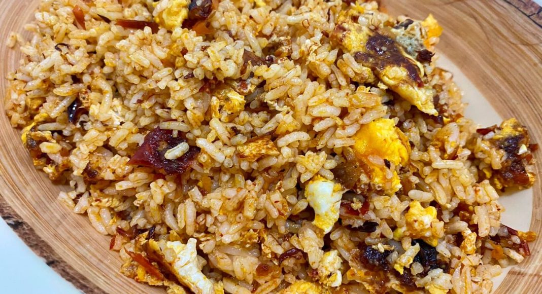 1Media.My: Nasi Goreng Lada Kering Ni Memang Legend!