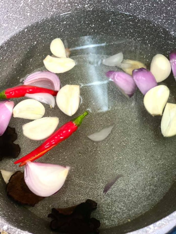 Talam Pulut Sekaya Telur Lemak Manis