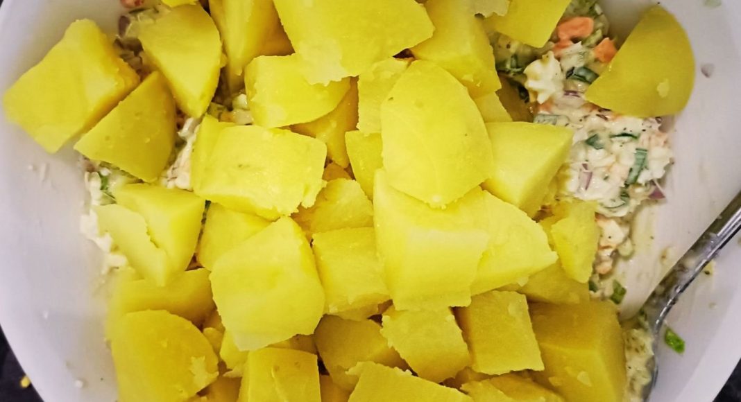 Salad Kentang Sedap Penuh Rasa Lemak Berkrim