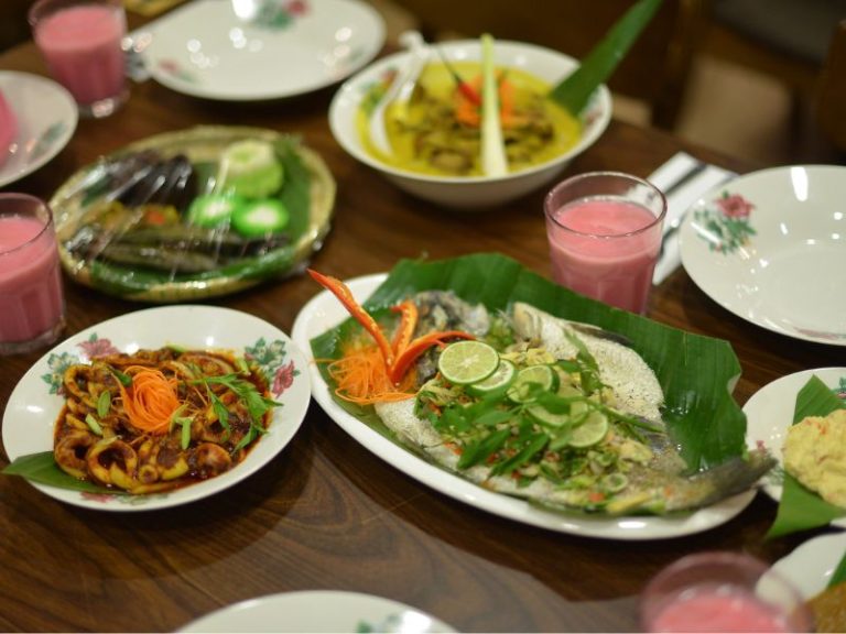 “Top Chef Rupanya Pemilik Alwi’s Food Ni, Menu Enak Umpama Di Hotel ...