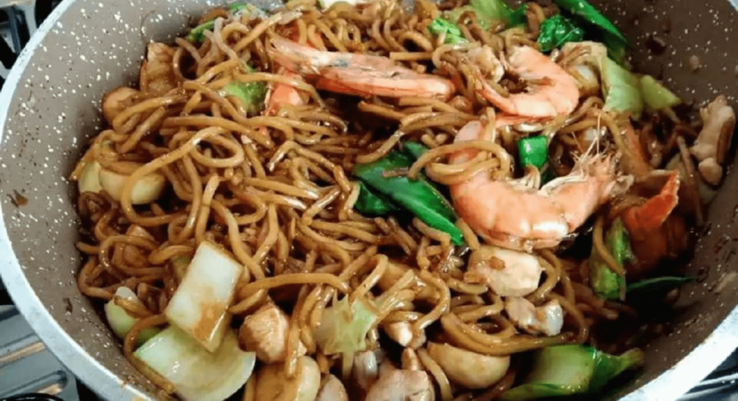 Resipi Maggi Kari Tumis Sedap. Menu Paling Simple & Cepat Masak.