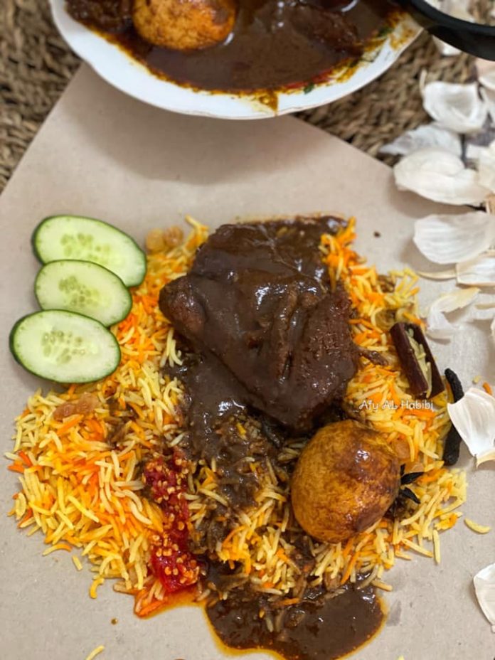 Cara-Cara Masak Nasi Mandy Lengkap Bersama Ayam & Sos. Resipi Mudah ...