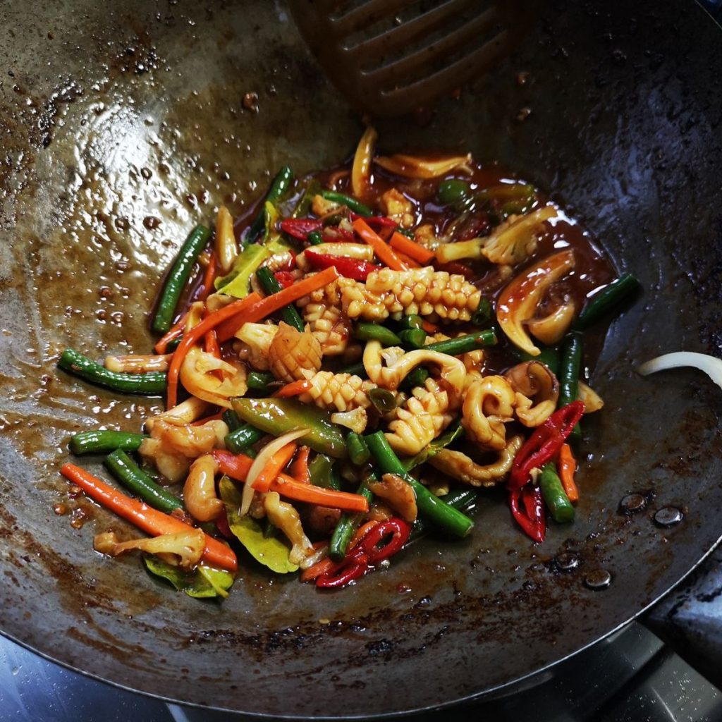 Resipi Paprik Sotong Mudah. Masak Macam Ni Baru Sedap!