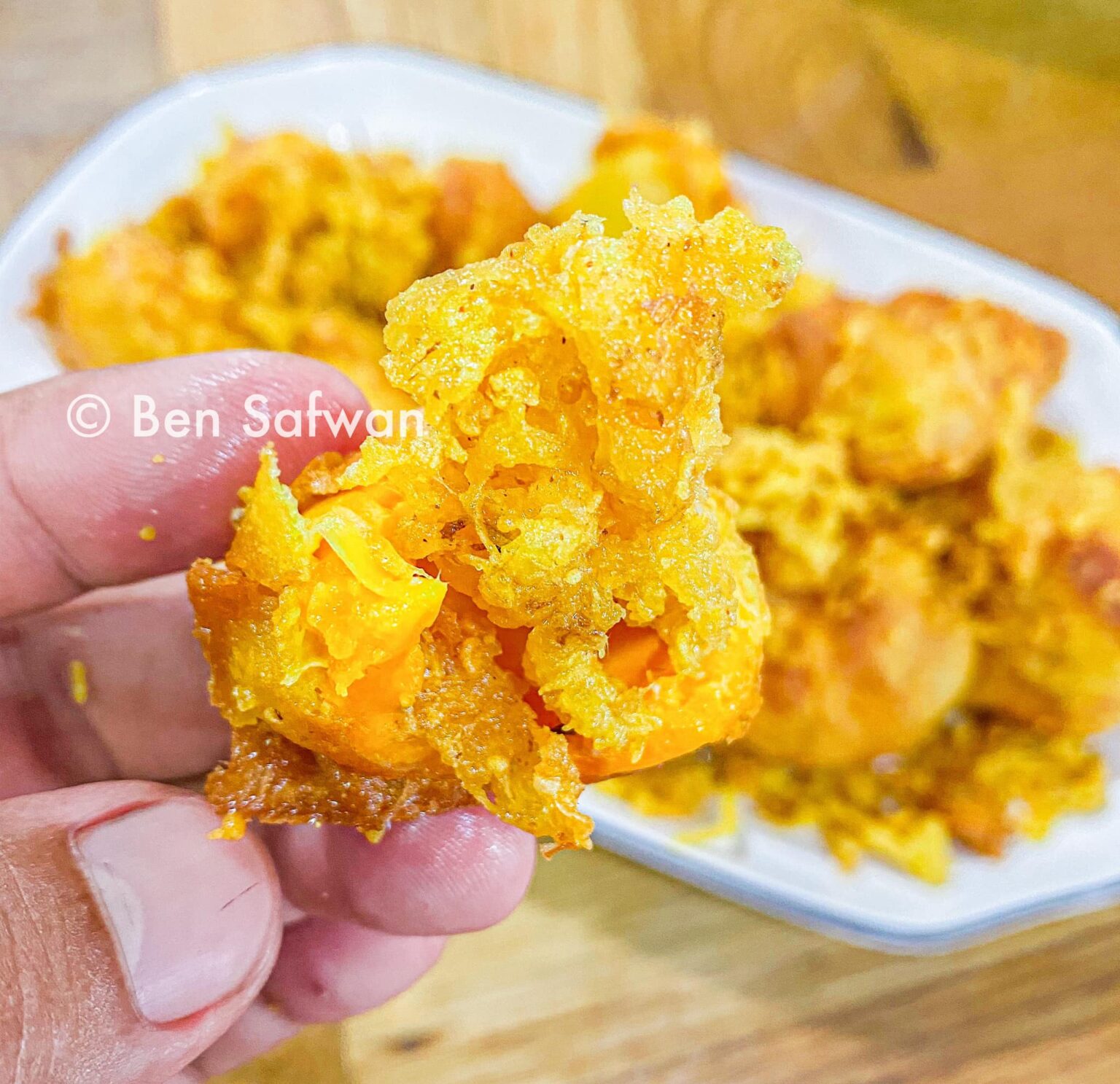 Cara Mudah Buat Jala Mas Untuk Hidangan Puding Raja.