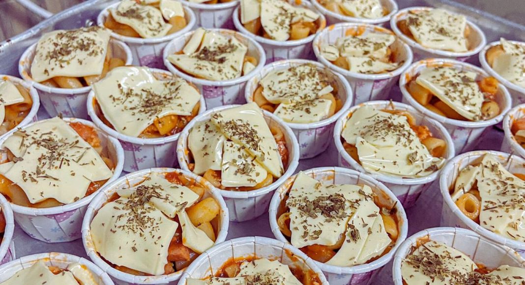 Resipi Nasi Ayam Penyet Bersama Sambal Pedas Kebabom. Memang Wajib Cuba!