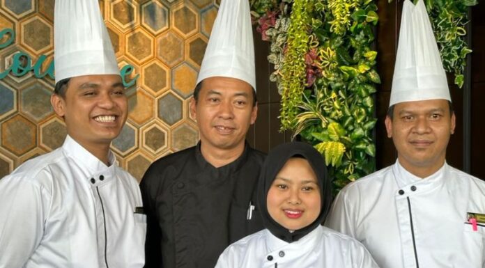 Koleksi Menu Tradisi Peranakan Baba Nyonya Yang Membuka Selera