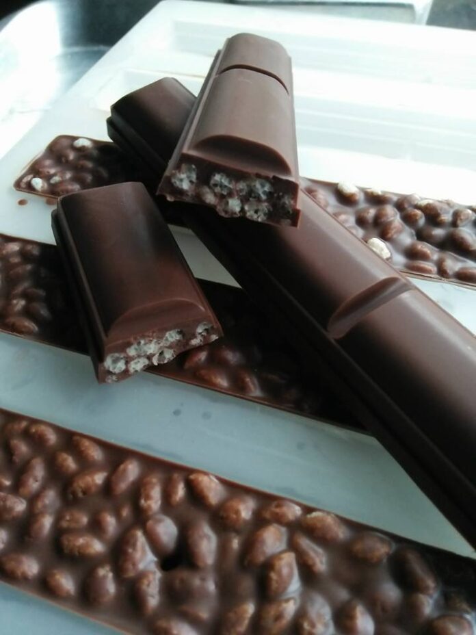 Mudah Rupanya Buat Sendiri Coklat Bar, Guna 3 Bahan Saja