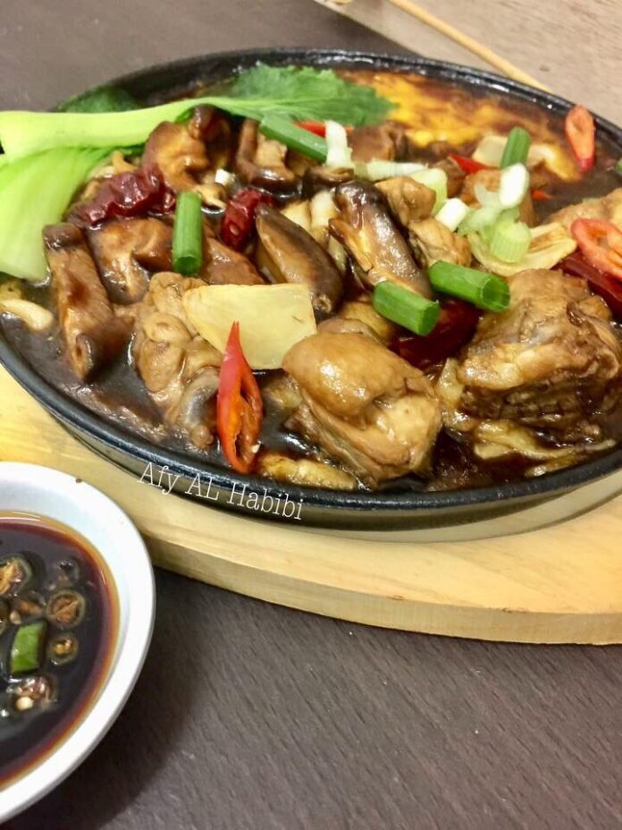 Sederhana Tapi Penuh Rasa Enak, Ayam Sos Tiram Masak Cili Kering