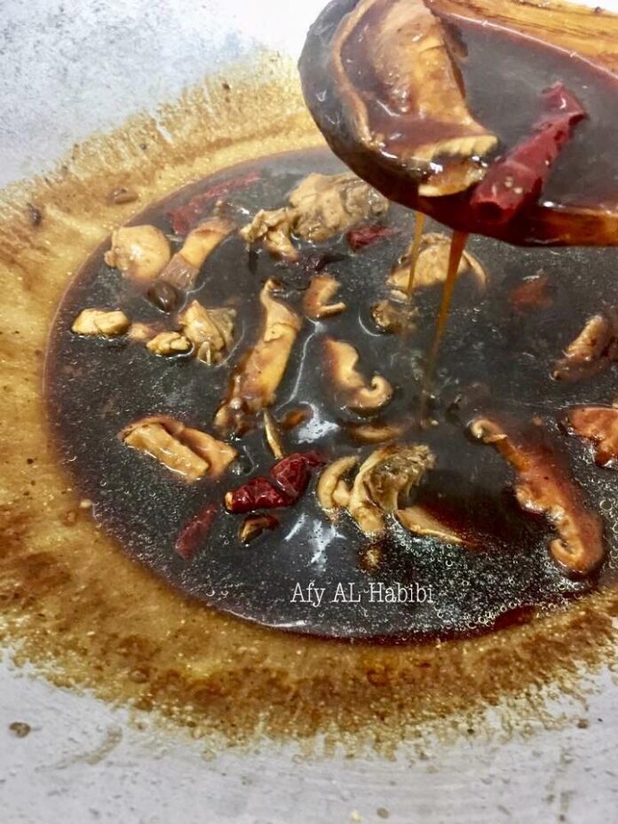Sederhana Tapi Penuh Rasa Enak, Ayam Sos Tiram Masak Cili Kering