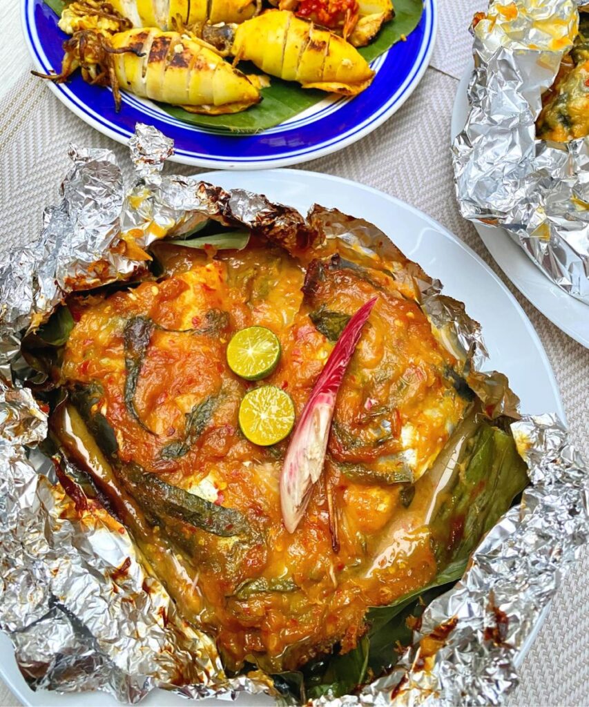 Pais Tempoyak Ikan Patin. Masak Macam Ni Isi Lebih Sedap & Lembut