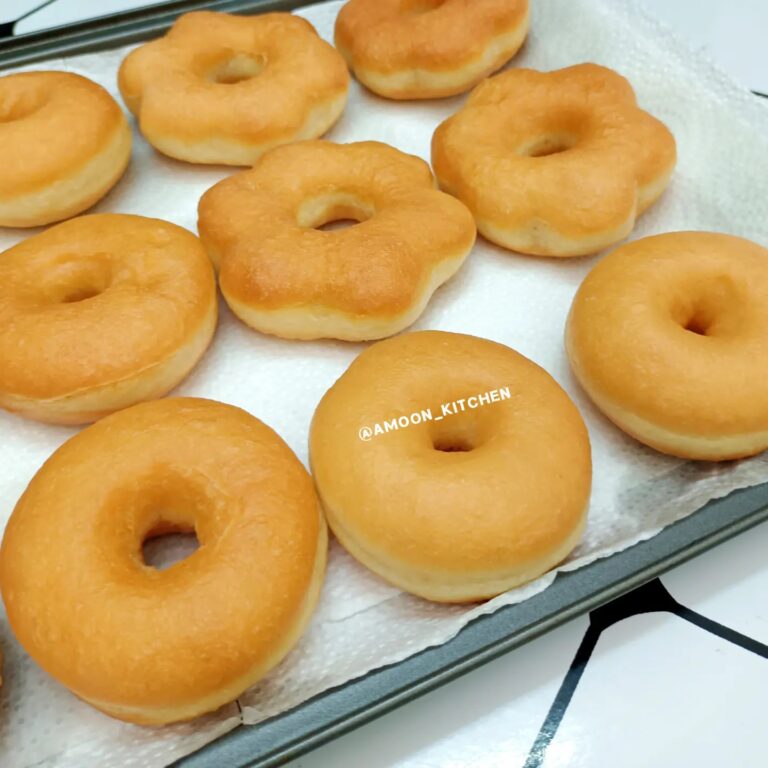 Cara Buat Donat Gula Klasik Yang Sedap, Lembut & Gebu