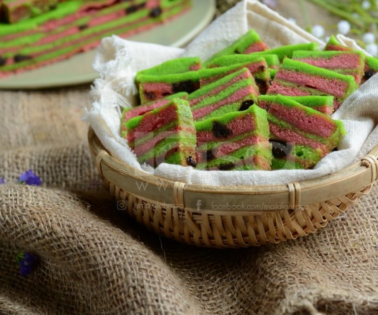 Koleksi Resipi Kek-Kek Raya Lama Yang Makin Dilupakan Generasi Muda.