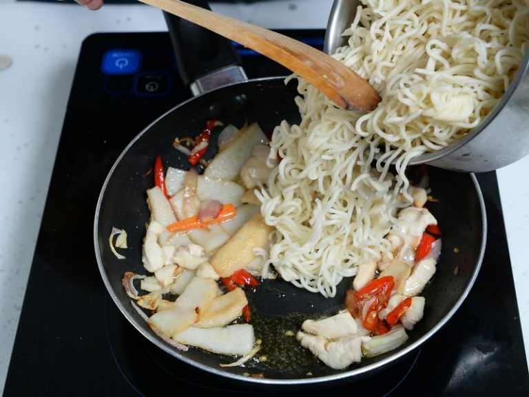 Resipi Sizzling Yee Mee Homemade Tanpa Guna Hot Plate.